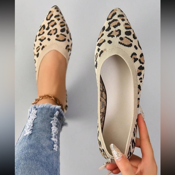 Posh Chronicles | Shoes | Knitted Flat Single Shoes Leopard Knitting ...